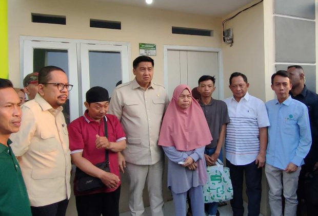 Pemerintah Serahkan Rumah bagi Keluarga Affan Kurniawan